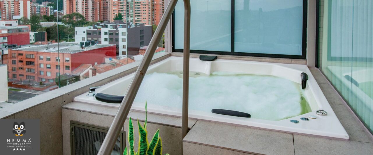 Descubre la Noche Romántica Perfecta en Bogotá: Hoteles con Jacuzzi